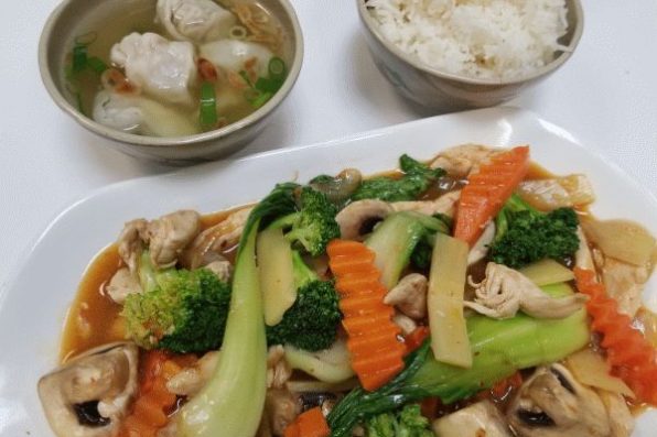 Combo Platters for One - Pho Mango Thai - Vietnamese Cuisine